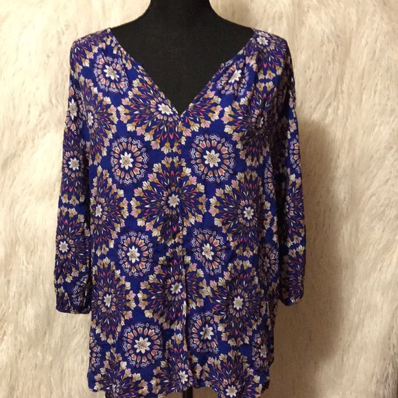 STYLUS | Tops | 3 For Stylus Xl Navy Blue Flower V Neck Shirt Nwot ...